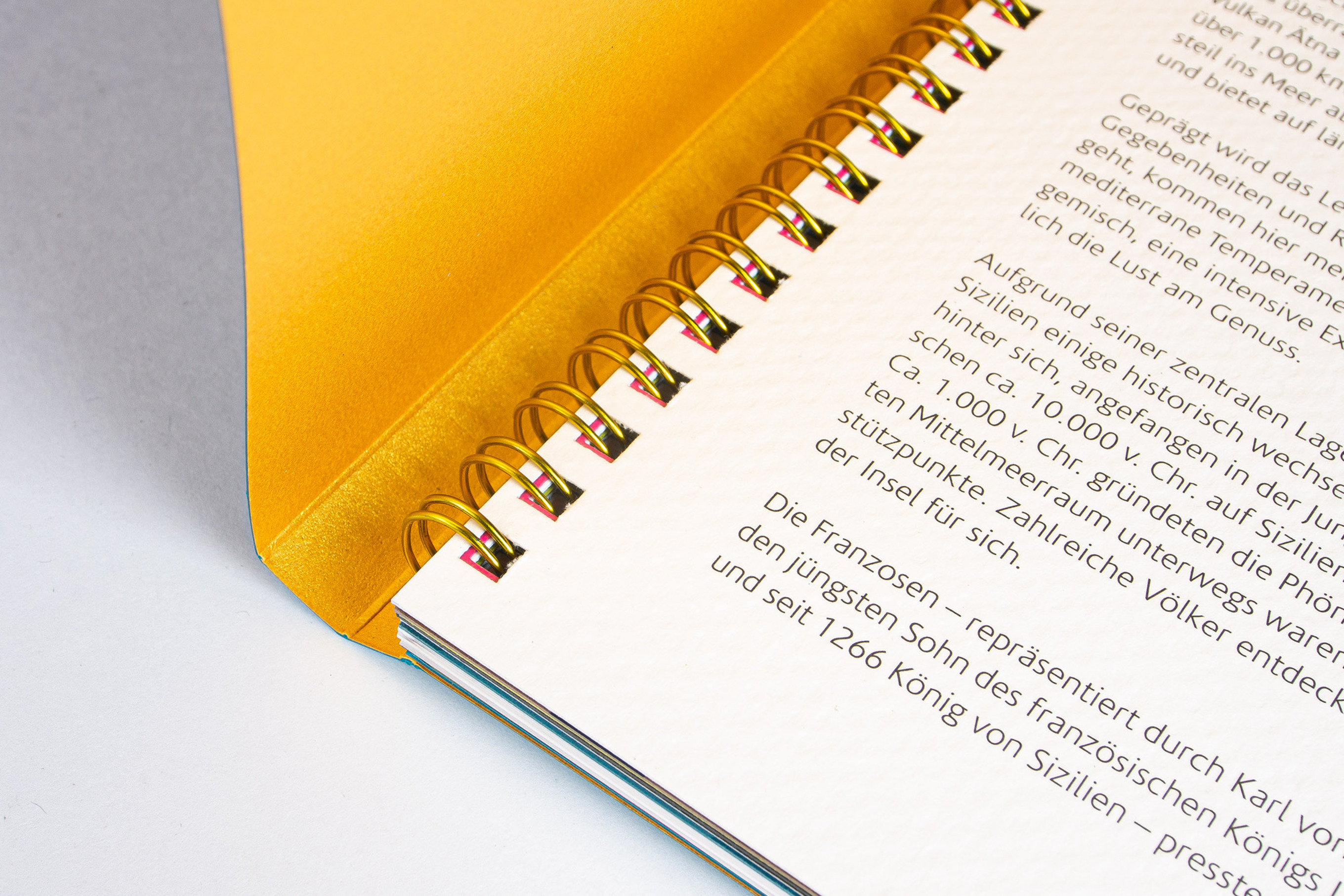 Wire-O-Bindung, Spiralbindung